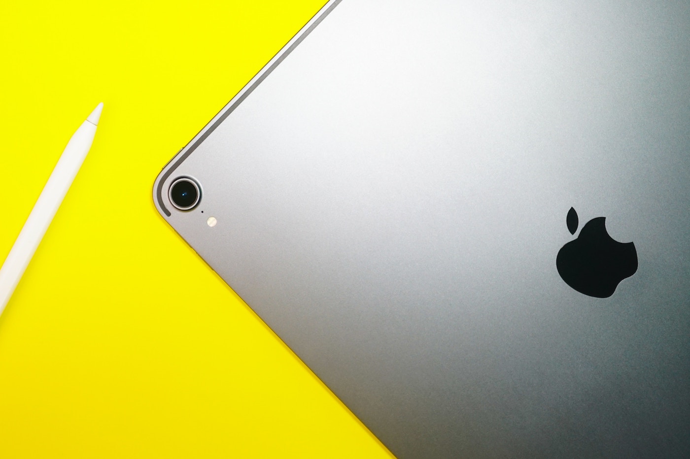 iPad Pro および 10.2 インチ iPad 2019 には複数のフォトセンサー? - 世界の顔