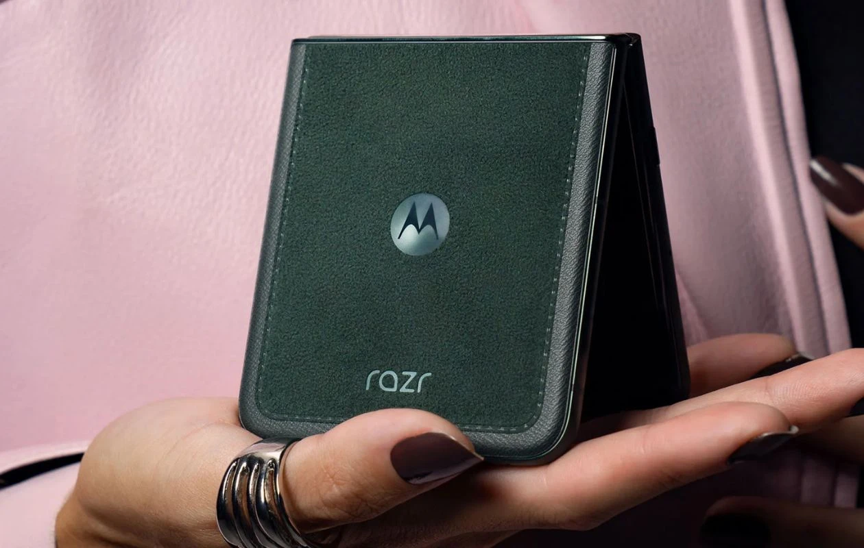 Motorola Razr 60 Ultra と Edge 60 Pro が発売前にリストに掲載 - 世界の顔