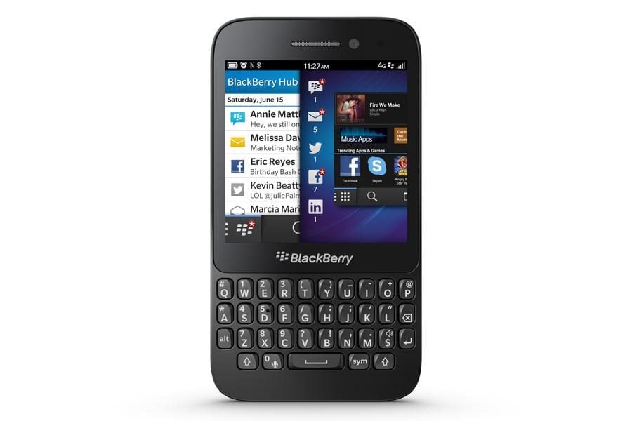 Blackberry Q5 と Google Pixel 9 Pro Fold - 世界の顔