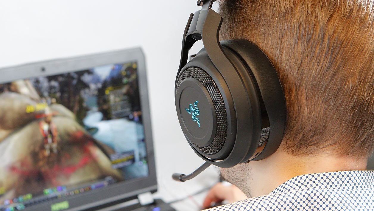 Razer Mano'War vs. Razer Barracuda
