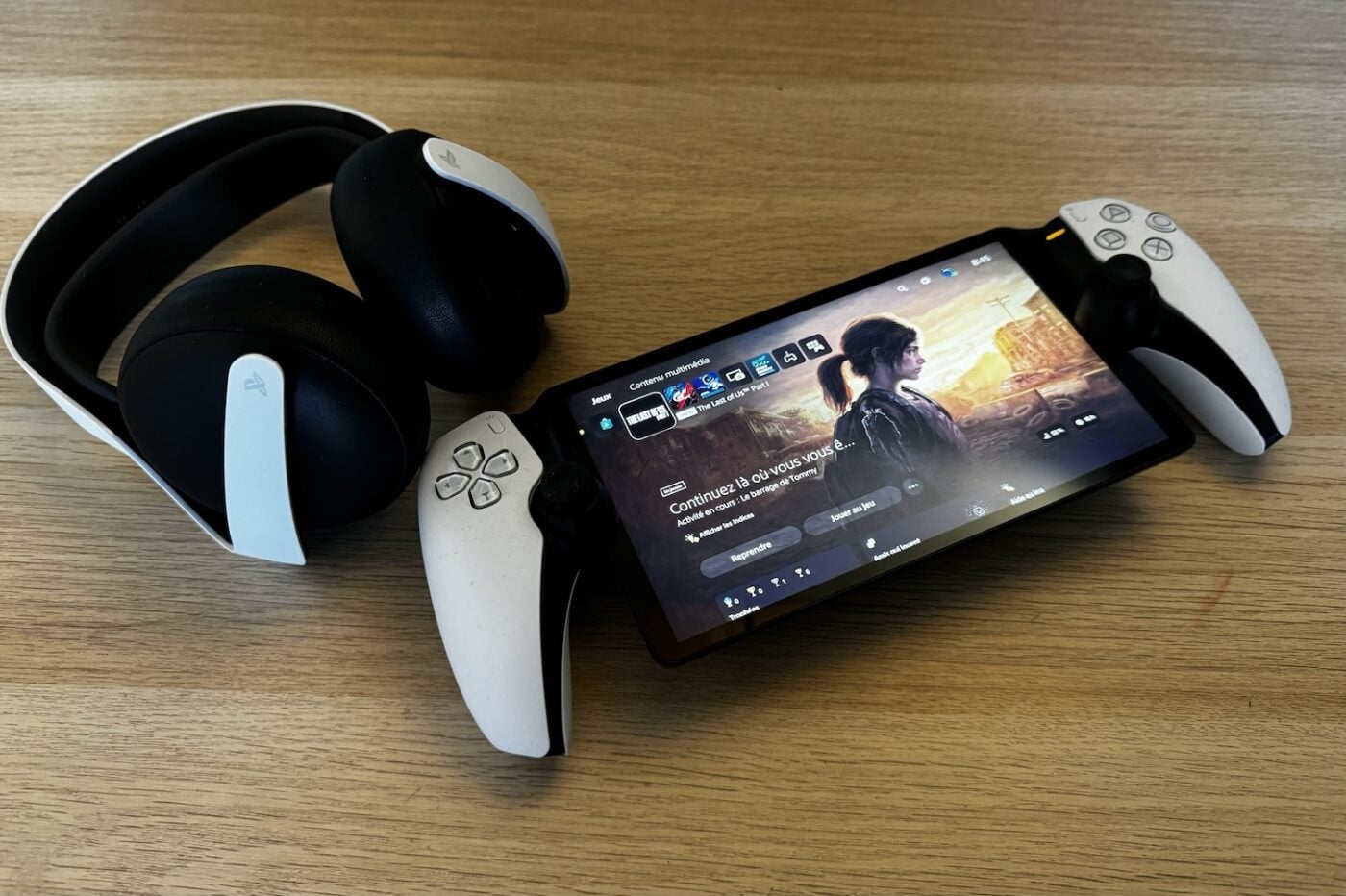 Sony Pulse Elite contre Nothing Ear (スティック)